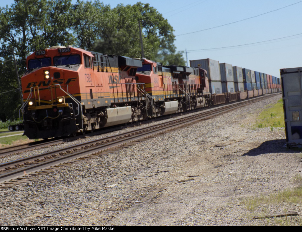 BNSF 7583
